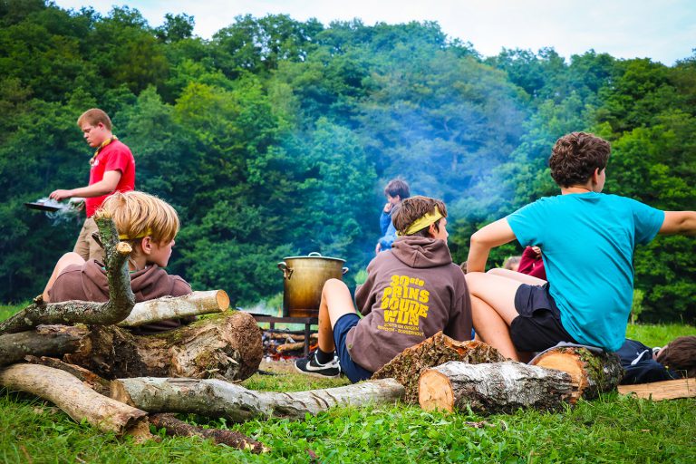 Scouts en Gidsen Vlaanderen – Guiding and Scouting in Belgium